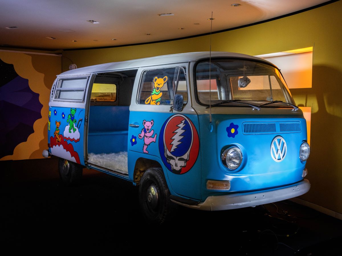 El Volkswagen ID.Buzz aparecerá en la ‘Experiencia Dead Forever’ de ...